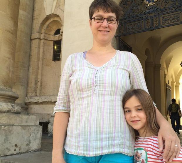 Joke Snoeck in Engeland: "Samen eten met de kinderen vinden ze vreemd ...