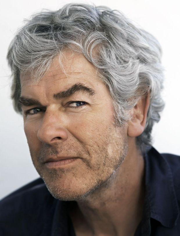 Derek Hudson: Pris au trip