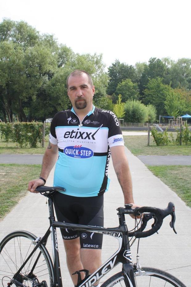 Fakkeltocht ter nagedachtenis van Michael Vanassche - KW.be