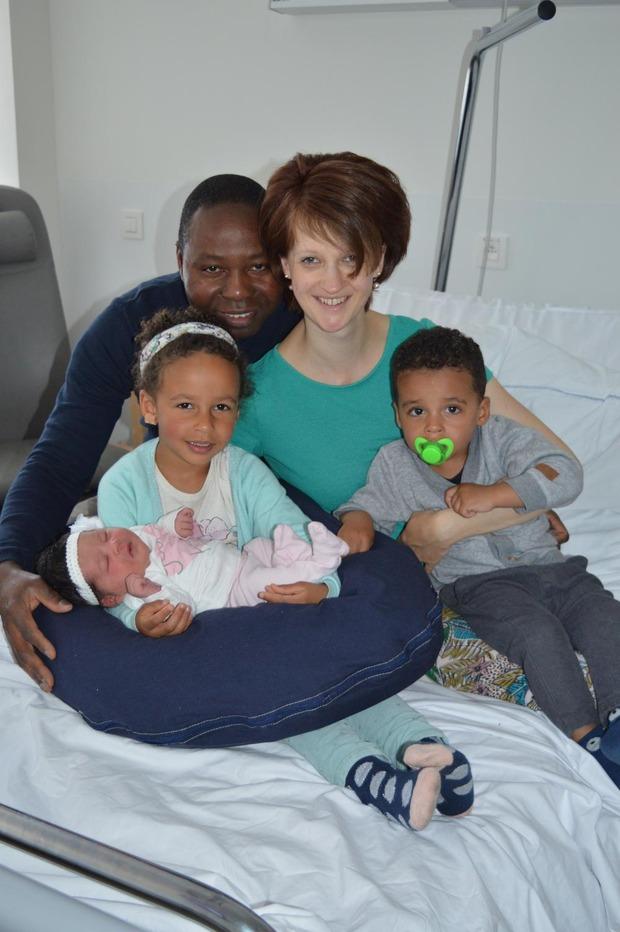 Dochtertje van Garcia Barbosa en Monique Vos werd geboren in Tielt - KW.be