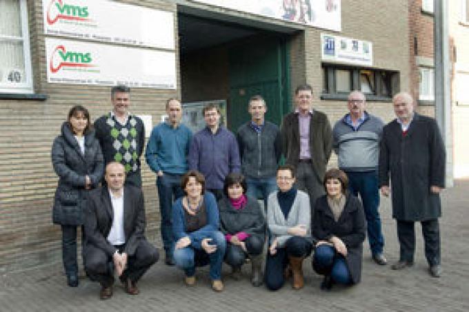 VMS in Roeselare is eerste officiële 'Oudervriendelijke School' in ...