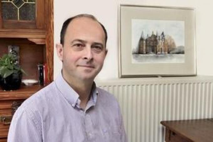 Professor Reynaert: "Geef raadsleden centrumsteden een wedde" - KW.be