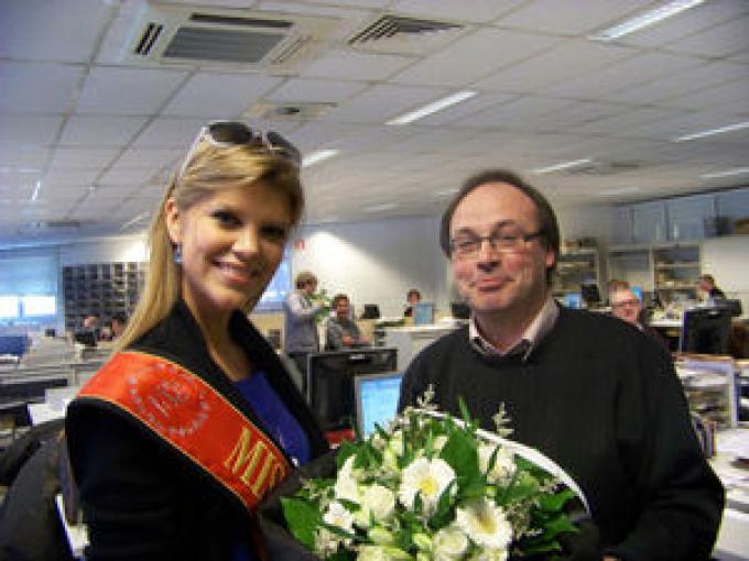 Miss België bezoekt redactie Krant van West-Vlaanderen - KW.be
