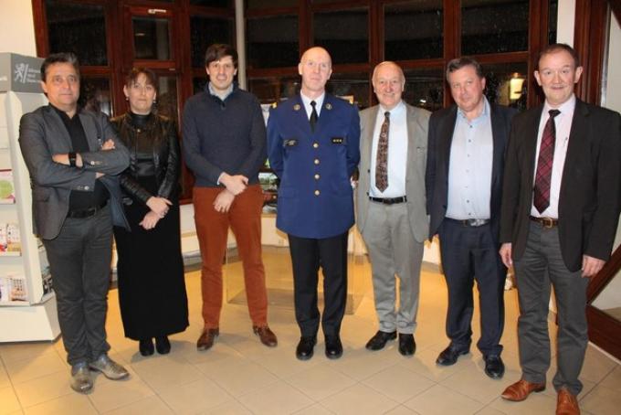 Kris Depovere legt eed af als korpschef PZ Kouter - KW.be