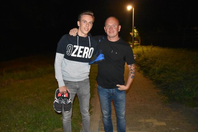 Christophe stapt door de hele provincie om zijn verlies te verwerken ...