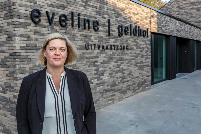 Eveline Geldhof neemt Begrafenissen Bekaert-Louage in Moorslede over ...