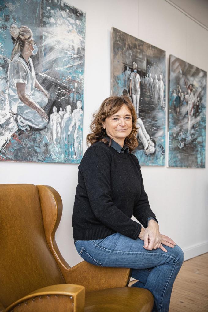 Els Matthys schildert tijdsdocument - Plus Magazine