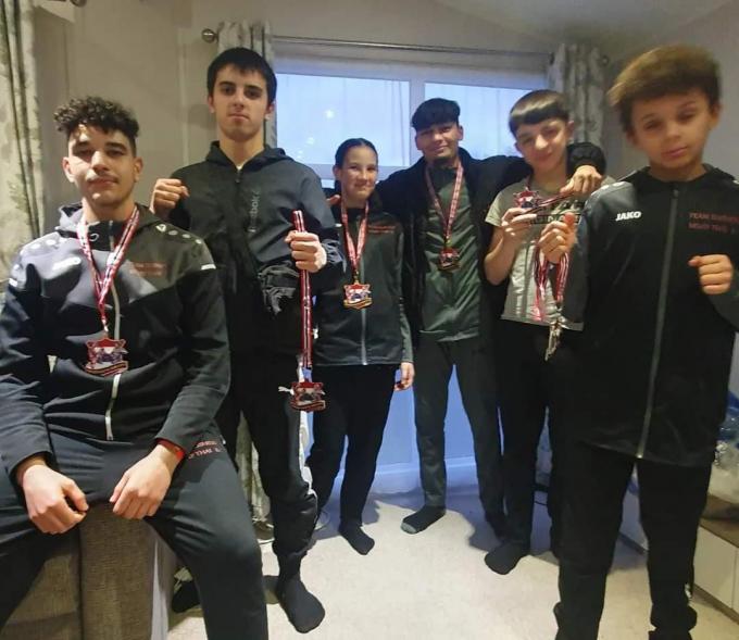 Twee wereldkampioenen thaiboksen in Team Bushido - KW.be