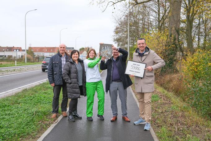 Stad Izegem kroont zich tot Vlaams Kampioen Tegelwippen in categorie ...