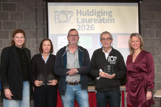 Francine uit Wevelgem is de kampioen manillen - KW.be