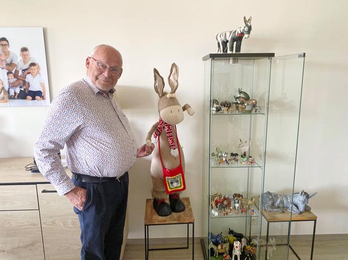 Kuurnenaar Marc (74) zoekt inwoners die ezeltjes voor hun raam willen ...