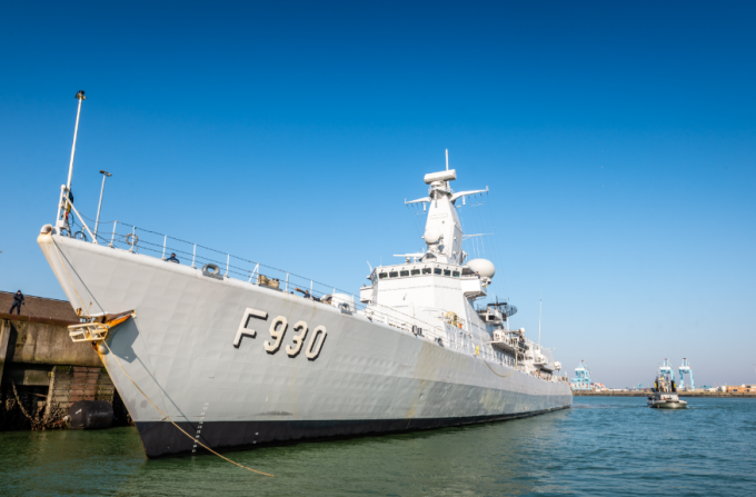 Fregat Leopold I vertrokken vanuit Zeebrugge naar Noord-Atlantische ...