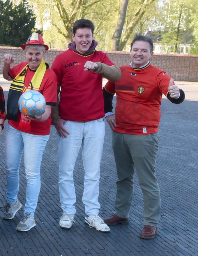 Meejuichen met de Rode Duivels (Krant van West-Vlaanderen)