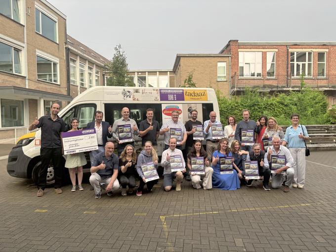 Brugse ondernemers schenken gesponsord busje aan BuSO Spermalie (Krant ...