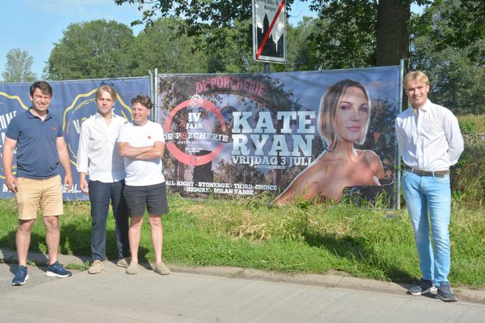 De Porcherie blaast vier kaarsjes uit en Kate Ryan viert mee (Krant van ...
