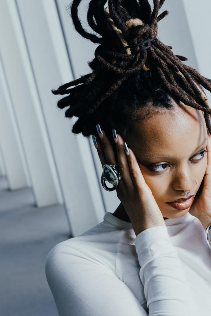 Belgische popsensatie Camille Yembe: ‘Soms is het makkelijker om te ...