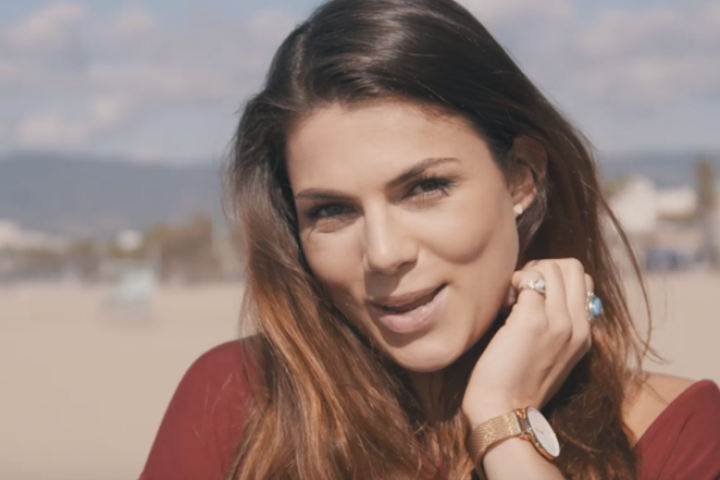 VIDEO: 'K3 zoekt K3'-finaliste Lisa Michels zwiert haar eerste single ...