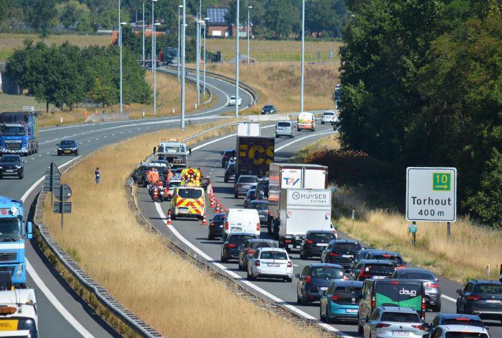 Voka pleit voor versnelde realisatie derde rijstrook op E403 tussen ...