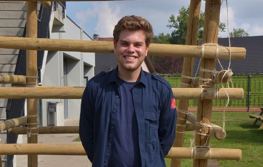 Milan Seys is 18 jaar: “Corona zette rem op het feest” - KW.be