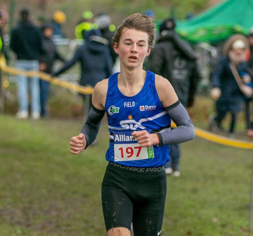Jerome Kindt (17) maakte in 2022 furore in atletieksport: “EK veldlopen ...