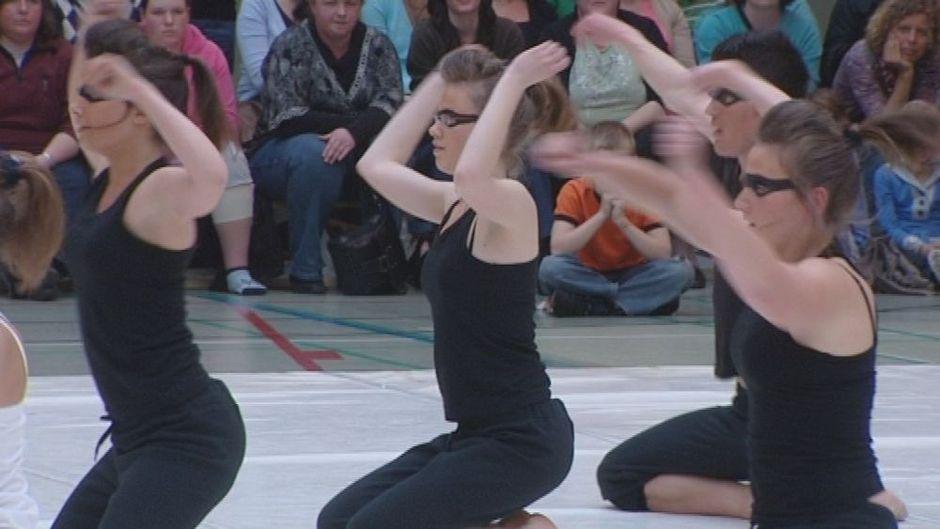 Danshappening op zoek naar beste groep dansers - KW.be