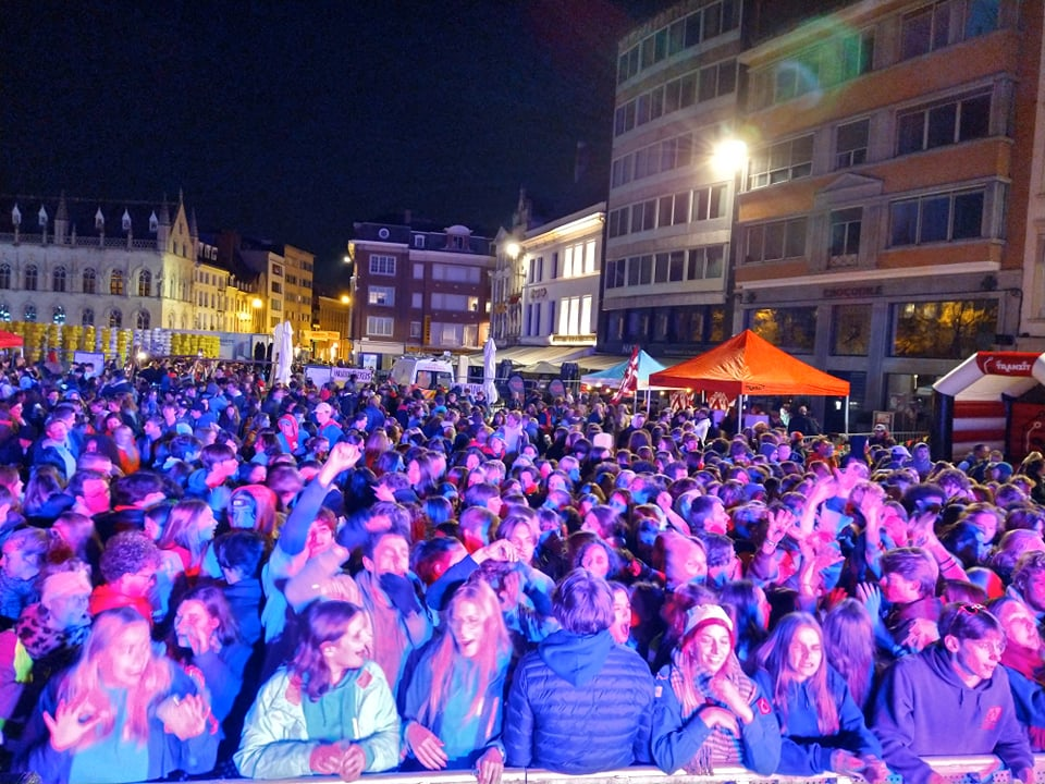 Veilig fuiven in Kortrijk: 49 enthousiaste Kortrijkse jongeren ...