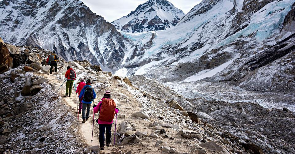 Recorddrukte op de Mount Everest: 274 klimmers op één dag naar de top