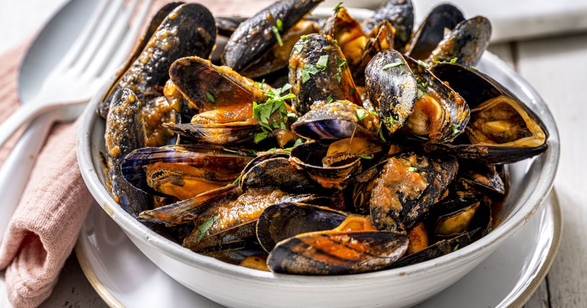 'Een open mossel moet je weggooien' en 6 andere fabels over mosselen ...
